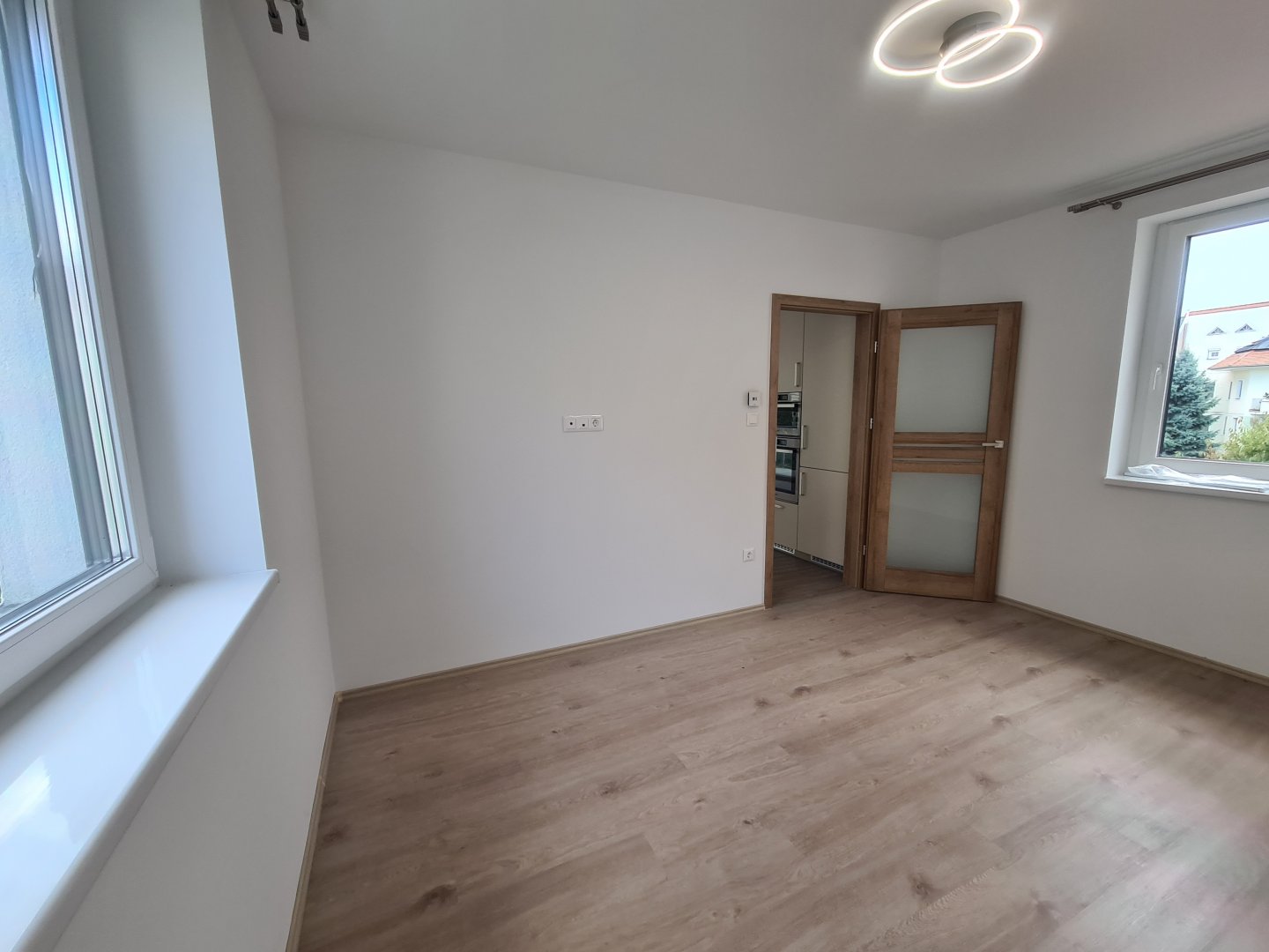 Kiadó téglalakás, albérlet, Győrött 300 E Ft / hó, 3 szobás