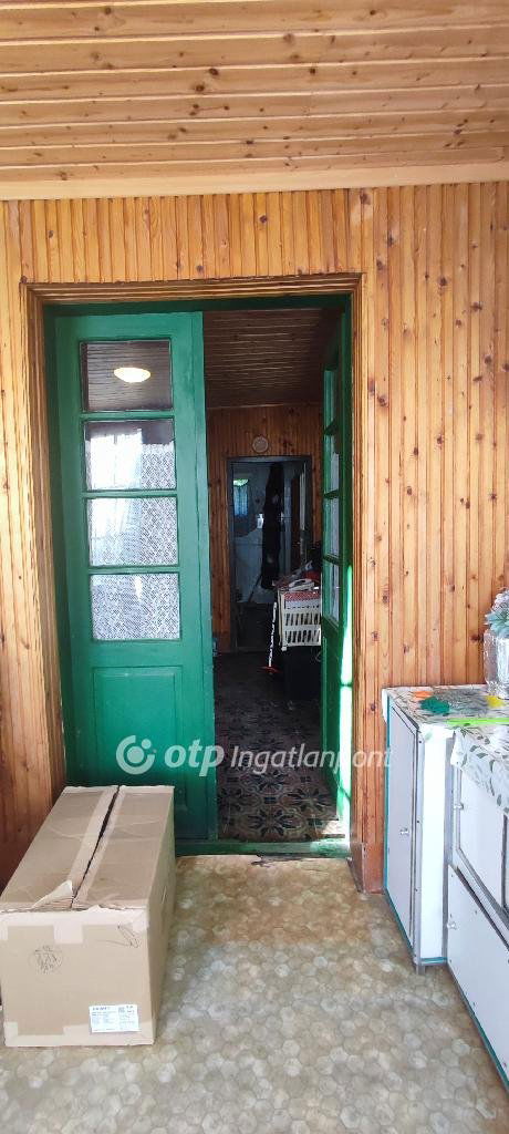 Eladó családi ház, Csöglén 13.9 M Ft, 2 szobás